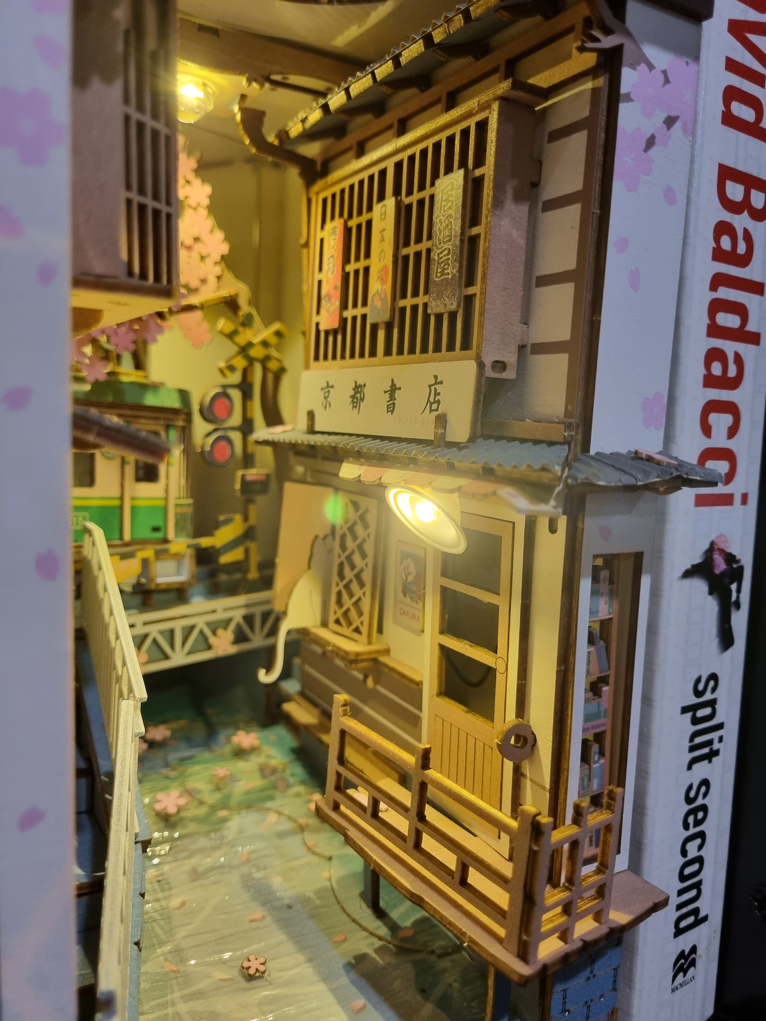 Sakura Densya Book Nook Diorama | 3D DIY Wooden